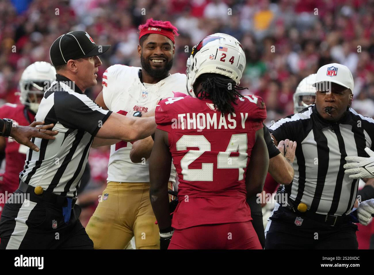 Arizona Cardinals cornerback Starling Thomas V (24) and San Francisco ...