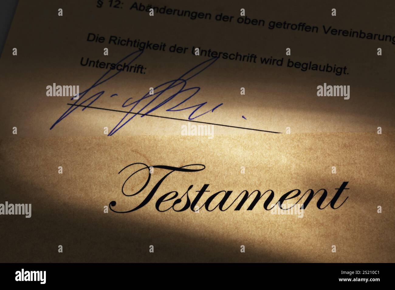 The will of a deceased person in German. Last will and inheritance ...