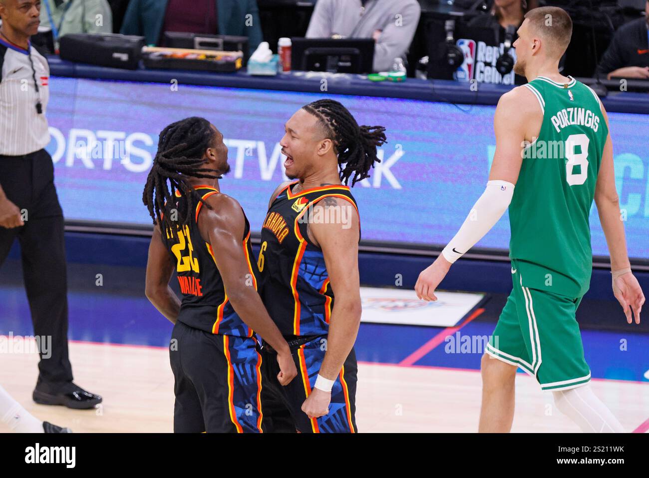 Oklahoma City Thunder guard Cason Wallace (22) and forward Jaylin ...