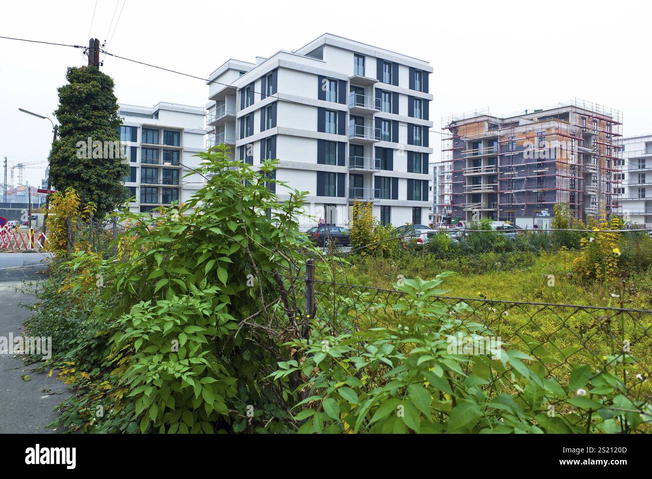 A gap between two houses in a town. Austria Stock Photo - Alamy