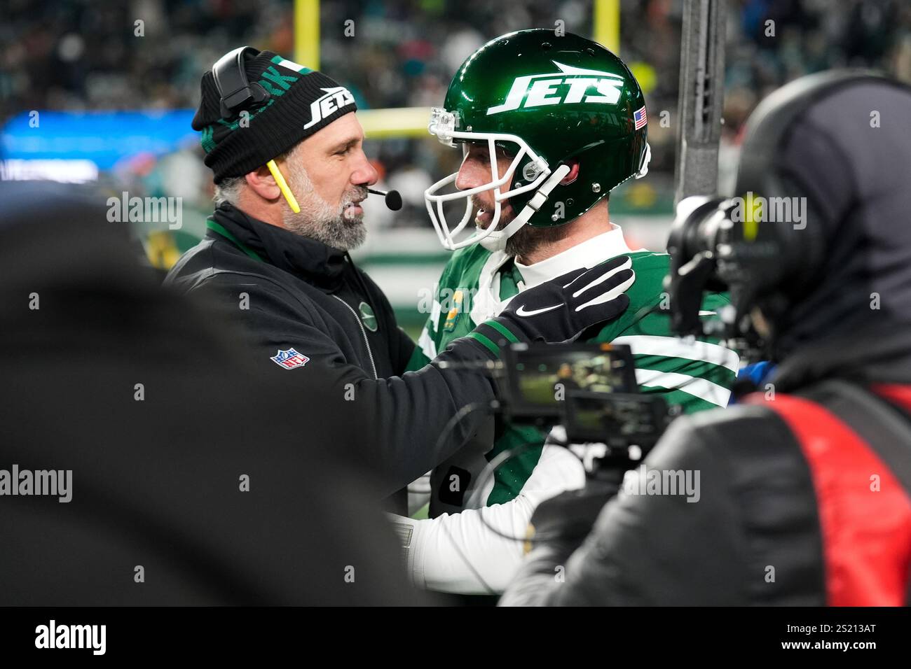 New York Jets quarterback Aaron Rodgers, right, and head coach Jeff ...