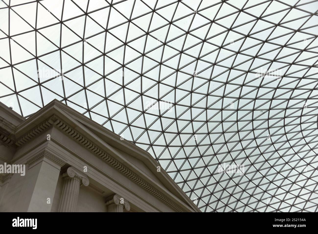 British Museum, Museum, Architect Norman Foster, London, Glass roof ...