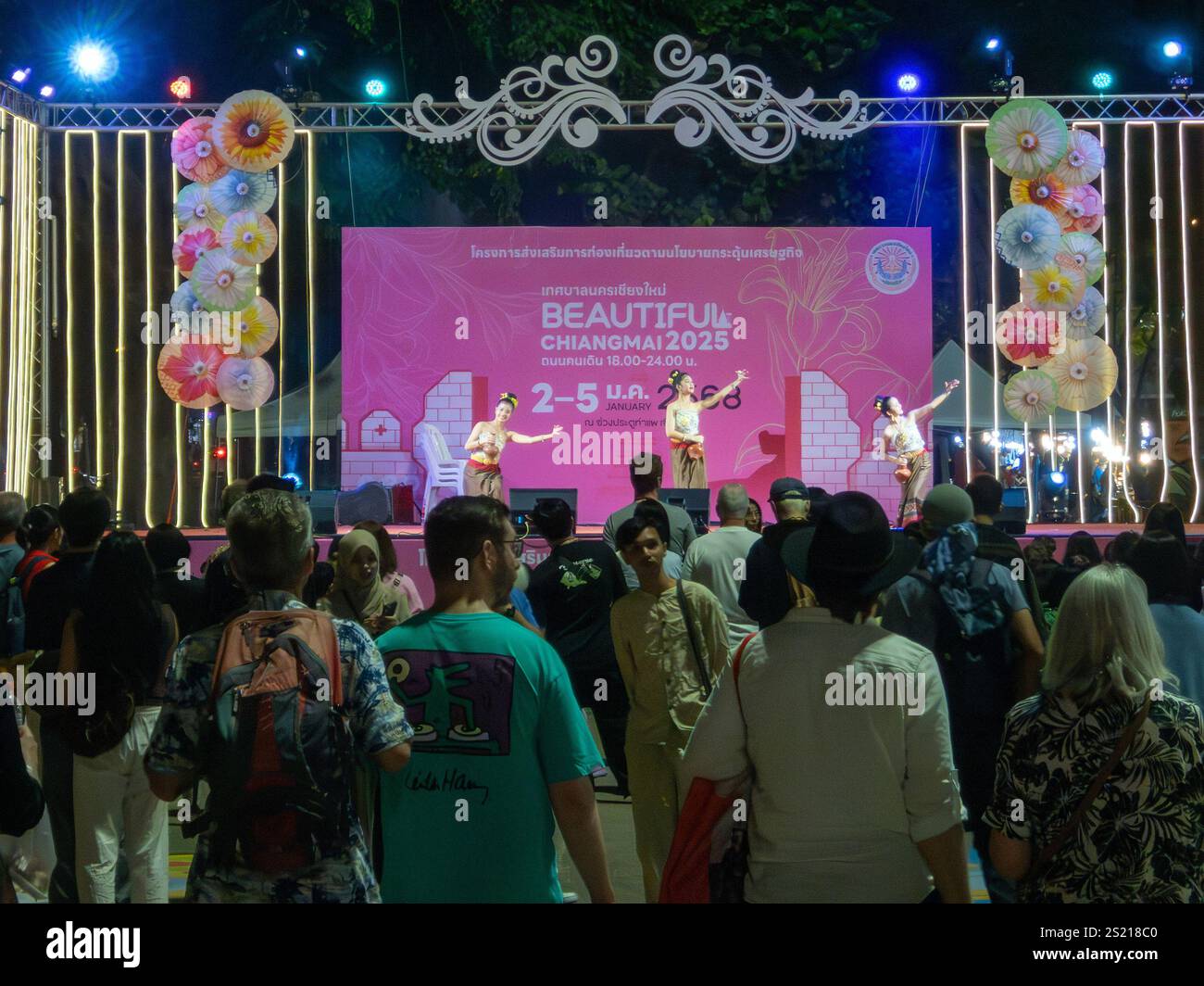 Chiang Mai, Thailand. 05th Jan, 2025. Thai performers in traditional ...