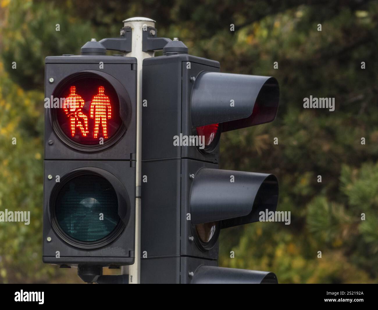 End of red light for cycle path and pavement. Coexistence in road ...
