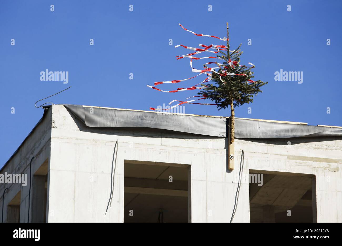 The topping-out ceremony was reached on the construction site of a ...