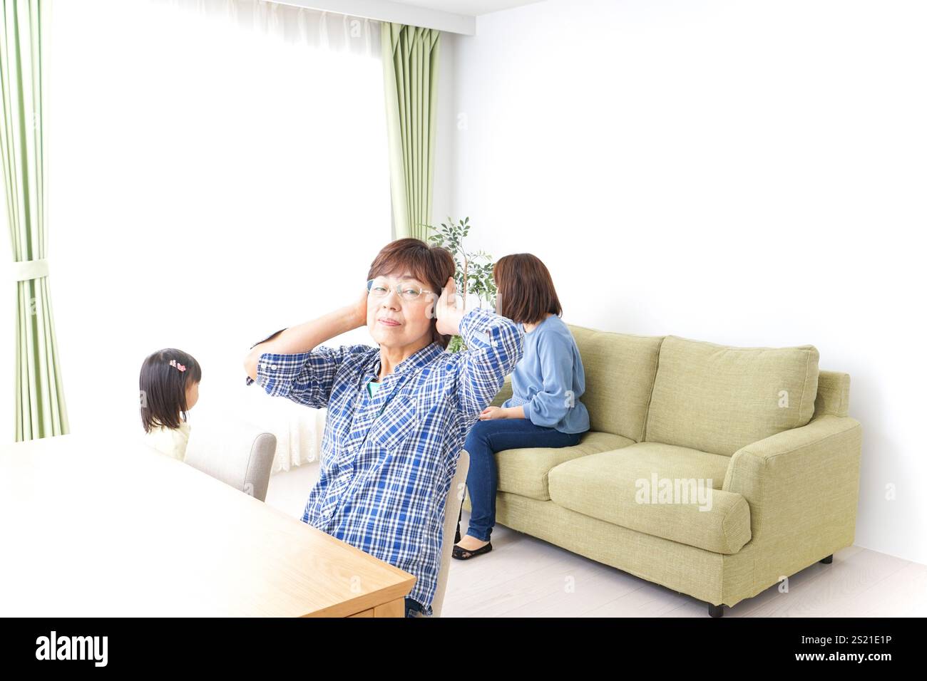 Family returning with their children to their hometown Stock Photo - Alamy