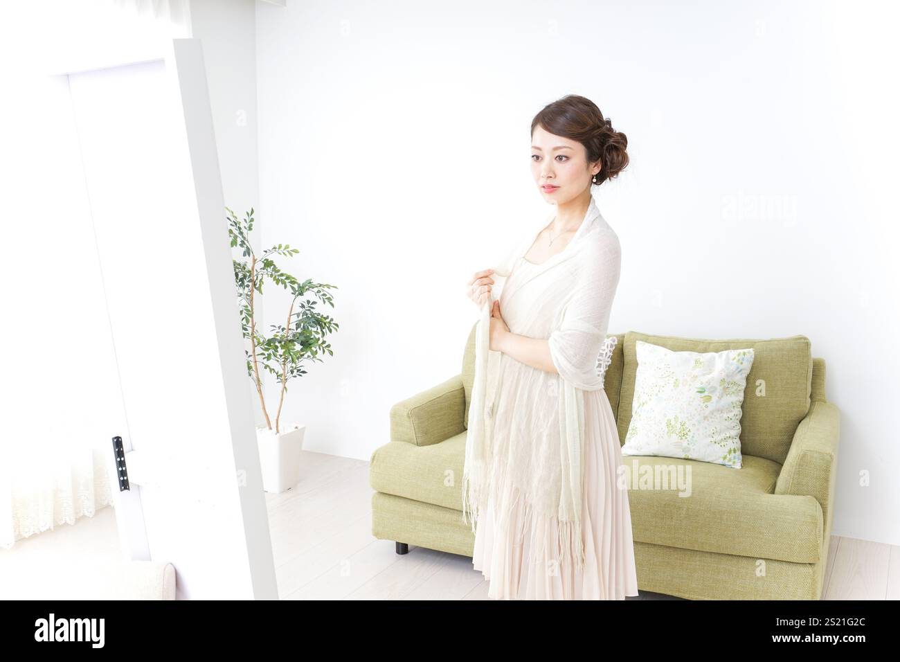 High school student getting ready hi-res stock photography and images ...