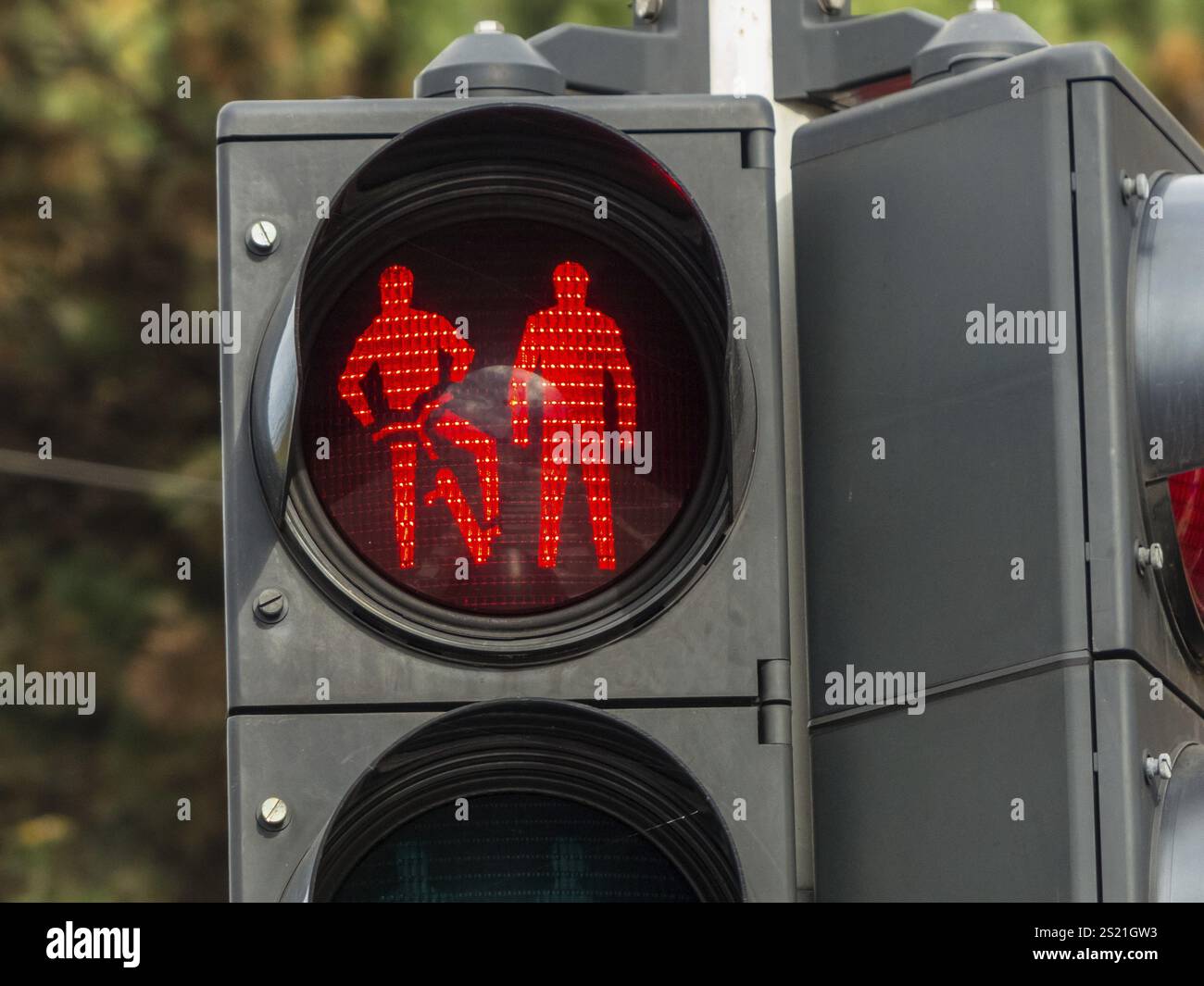 End of red light for cycle path and pavement. Coexistence in road ...