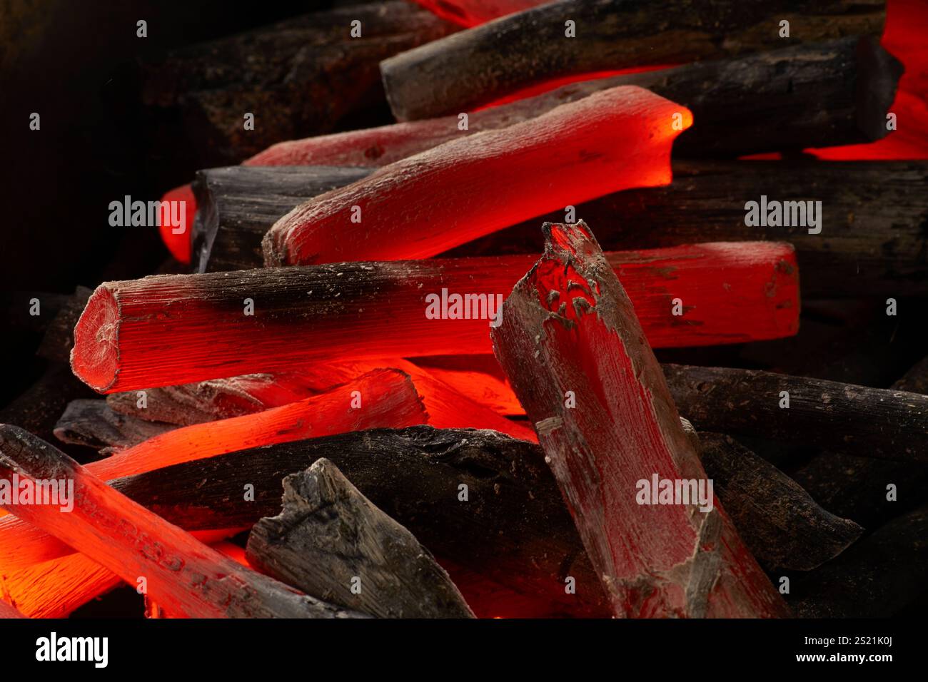 Burning charcoal fire (Kishu-binchotan Stock Photo - Alamy