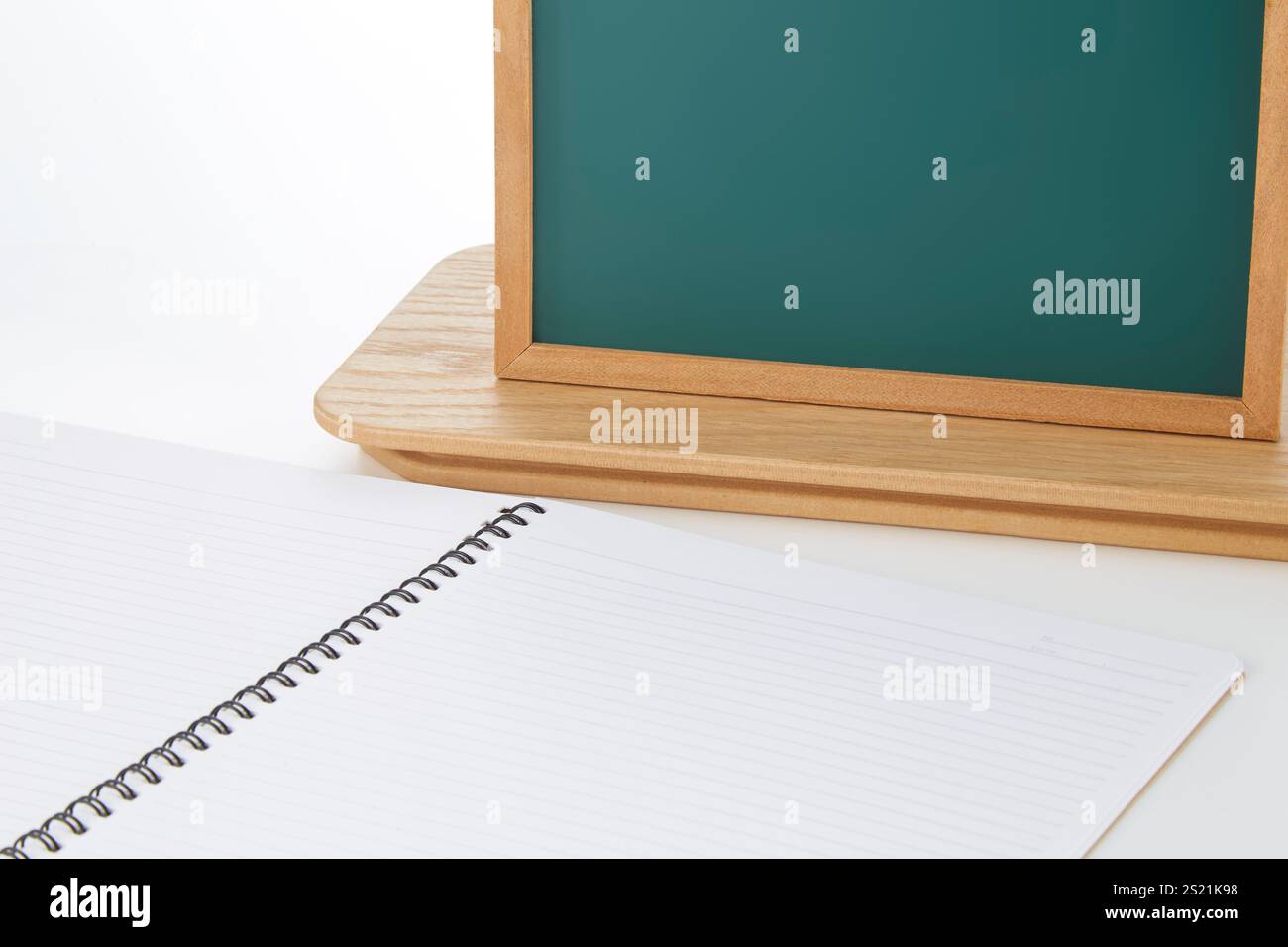 Blackboard Lesson Classroom 1 Stock Photo - Alamy