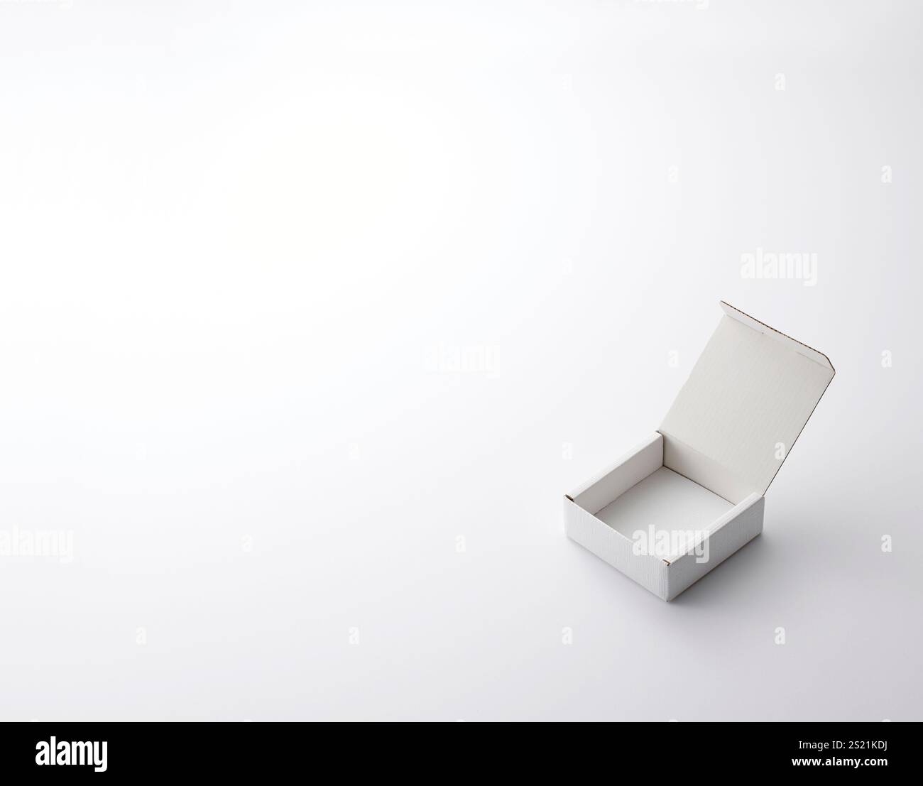Simple white box Stock Photo - Alamy