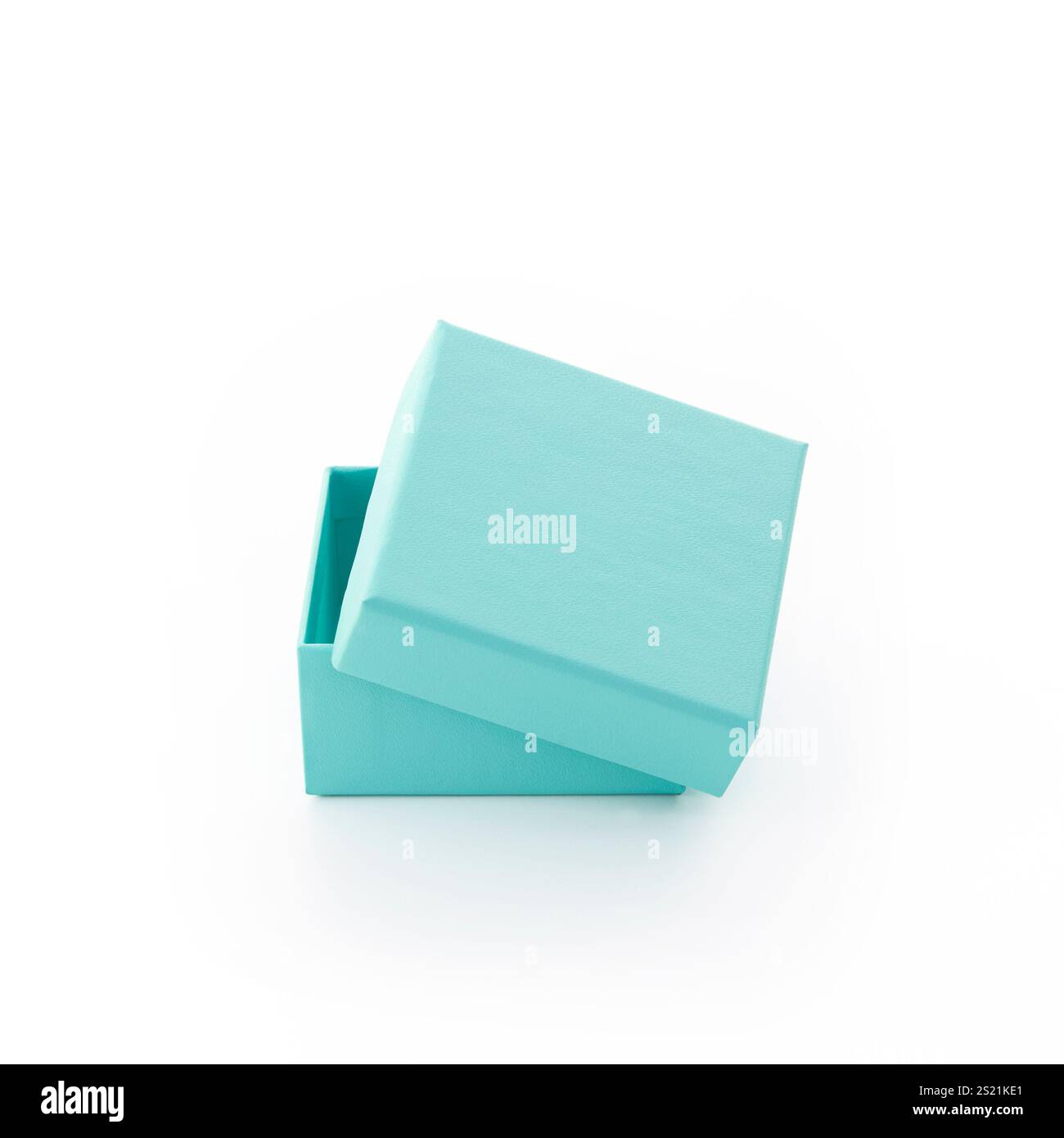 Emerald green tree hi-res stock photography and images - Alamy