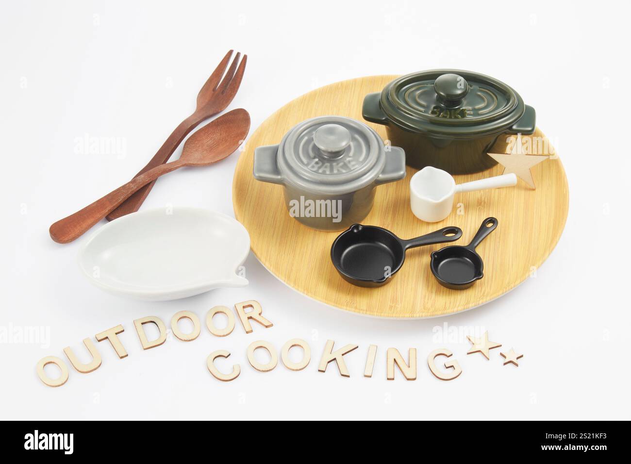 Outdoor kitchen utensils hi-res stock photography and images - Alamy