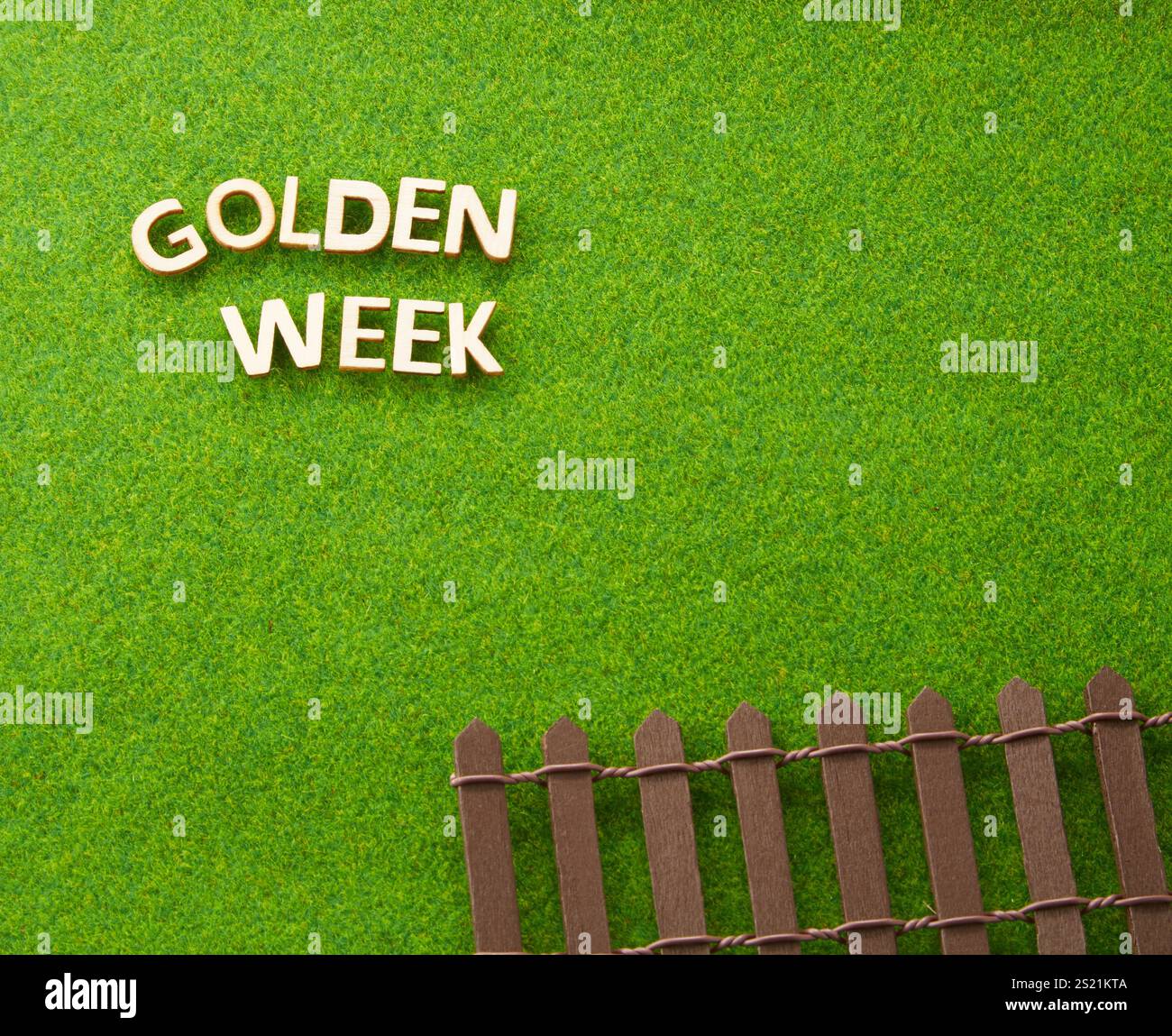 Golden font english alphabet hi-res stock photography and images - Alamy