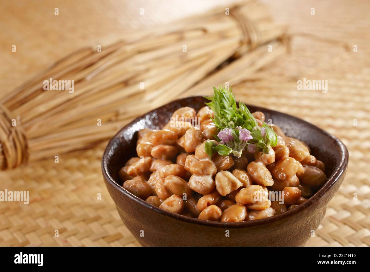 Mito natto (fermented soybeans Stock Photo - Alamy