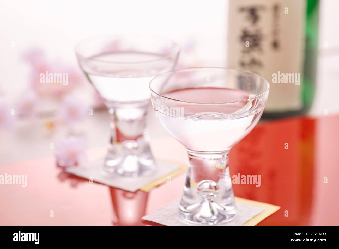 Image of hanami sake Stock Photo - Alamy