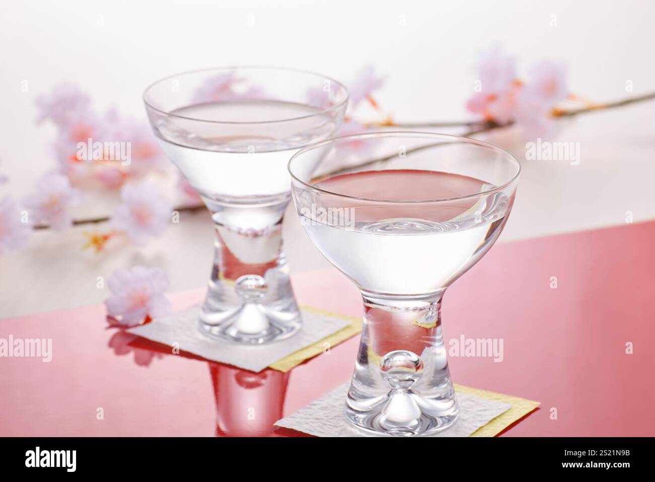 Image of hanami sake Stock Photo - Alamy