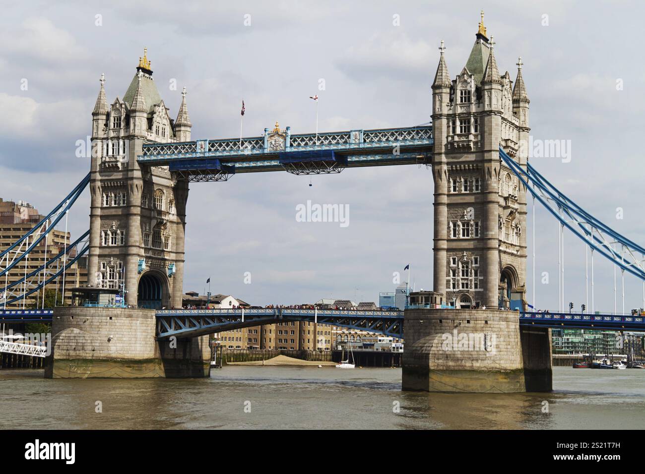 The famous Tower Bridge in London, England. Austria Stock Photo - Alamy