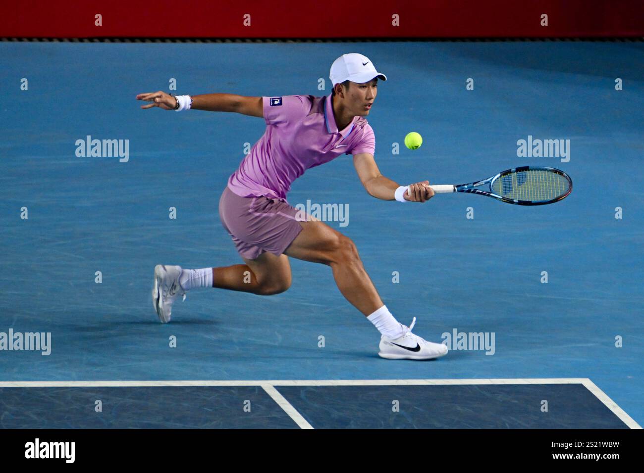 Hong Kong,China.3rd January 2025. Shang Juncheng of China competes in ...