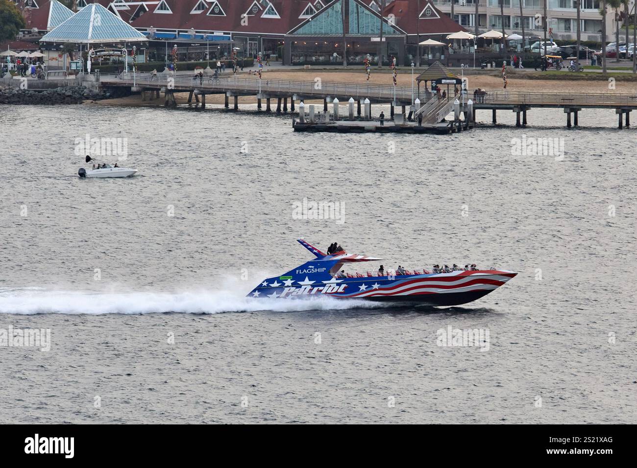 Experience thrilling dynamic boat rides hi-res stock photography and ...