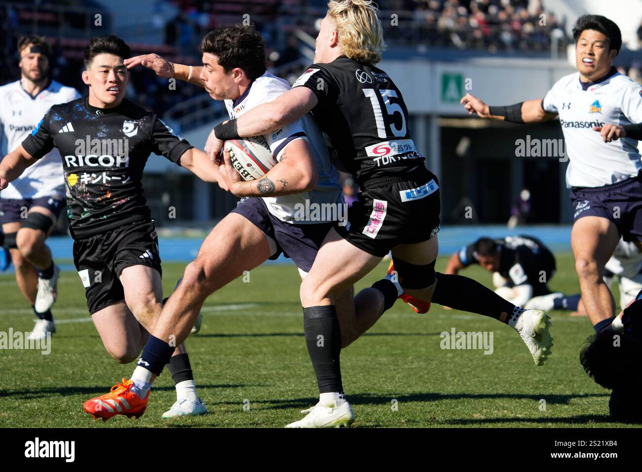 Tokyo Japan. 4th Jan, 2025. (L-R) Dylan Riley (Wild Knights), Isaac ...