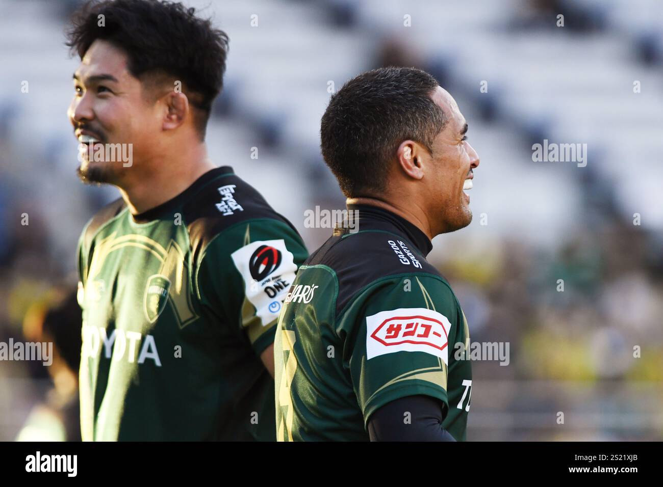Tokyo, Japan. 4th Jan, 2025. Aaron Smith (Verblitz), Kazuki Himeno ...