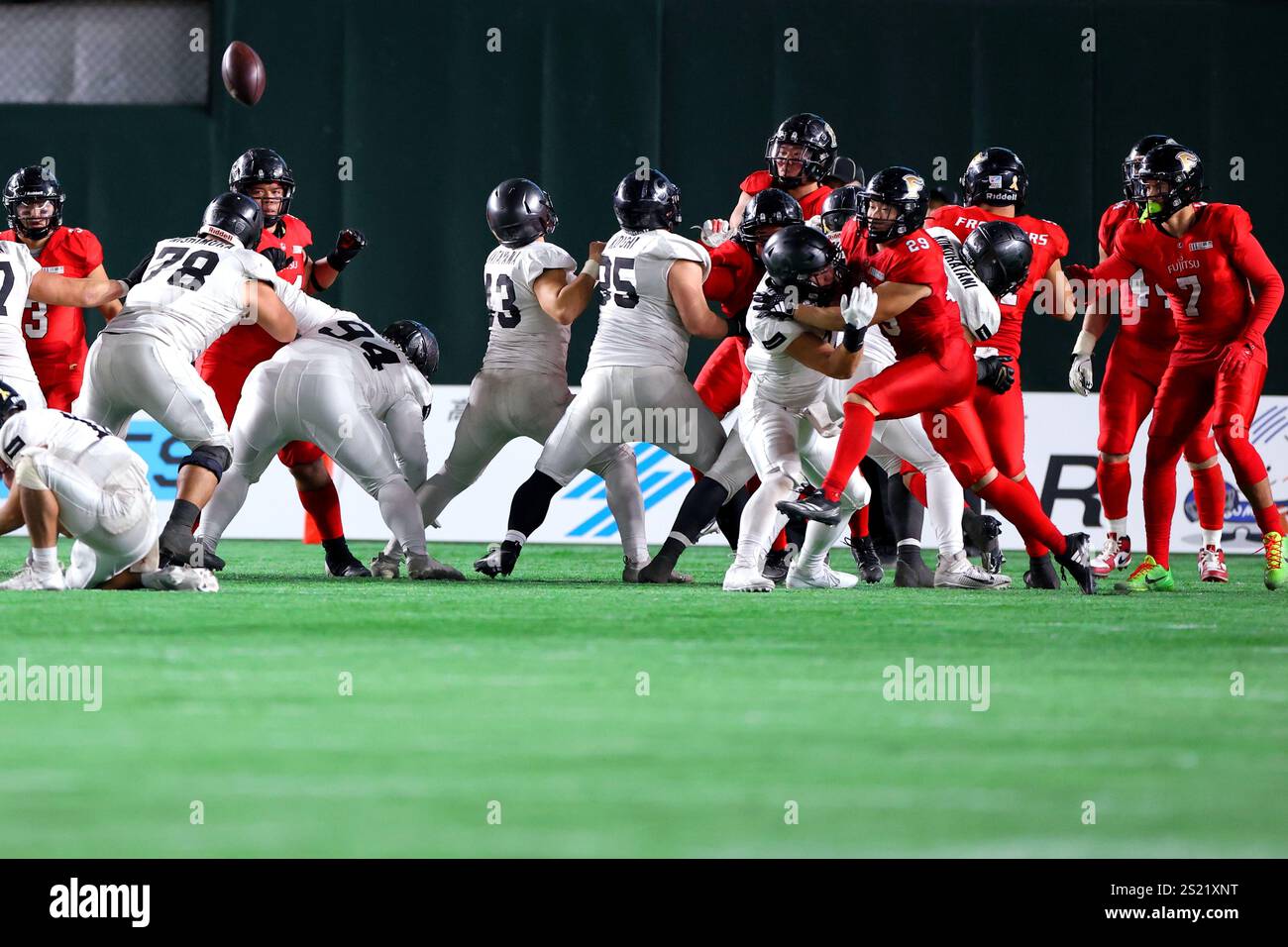 Tokyo Dome, Tokyo, Japan. 3rd Jan, 2025. Two team groups, JANUARY 3 ...