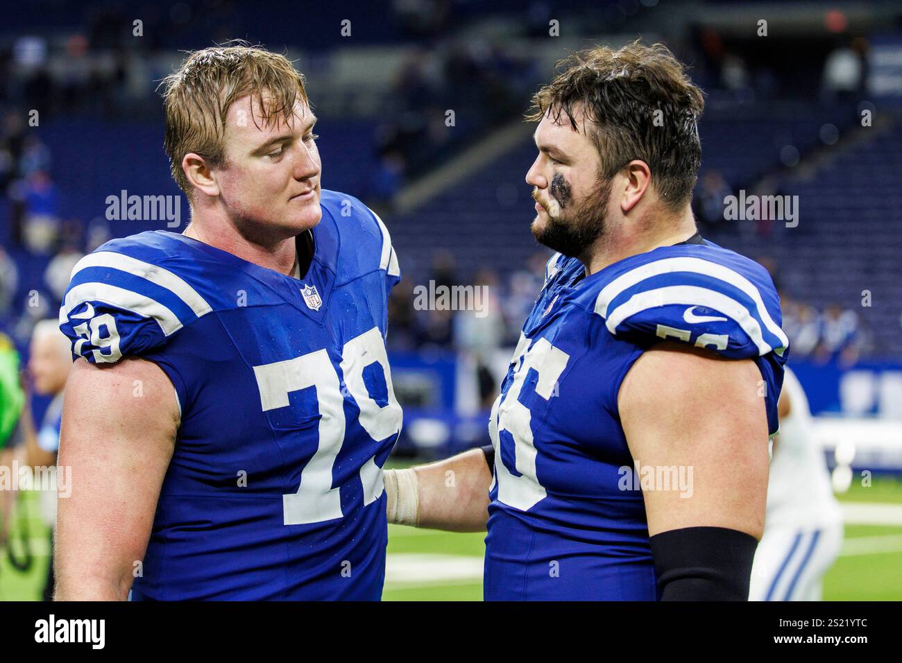 Quenton nelson bernhard raimann hi-res stock photography and images - Alamy