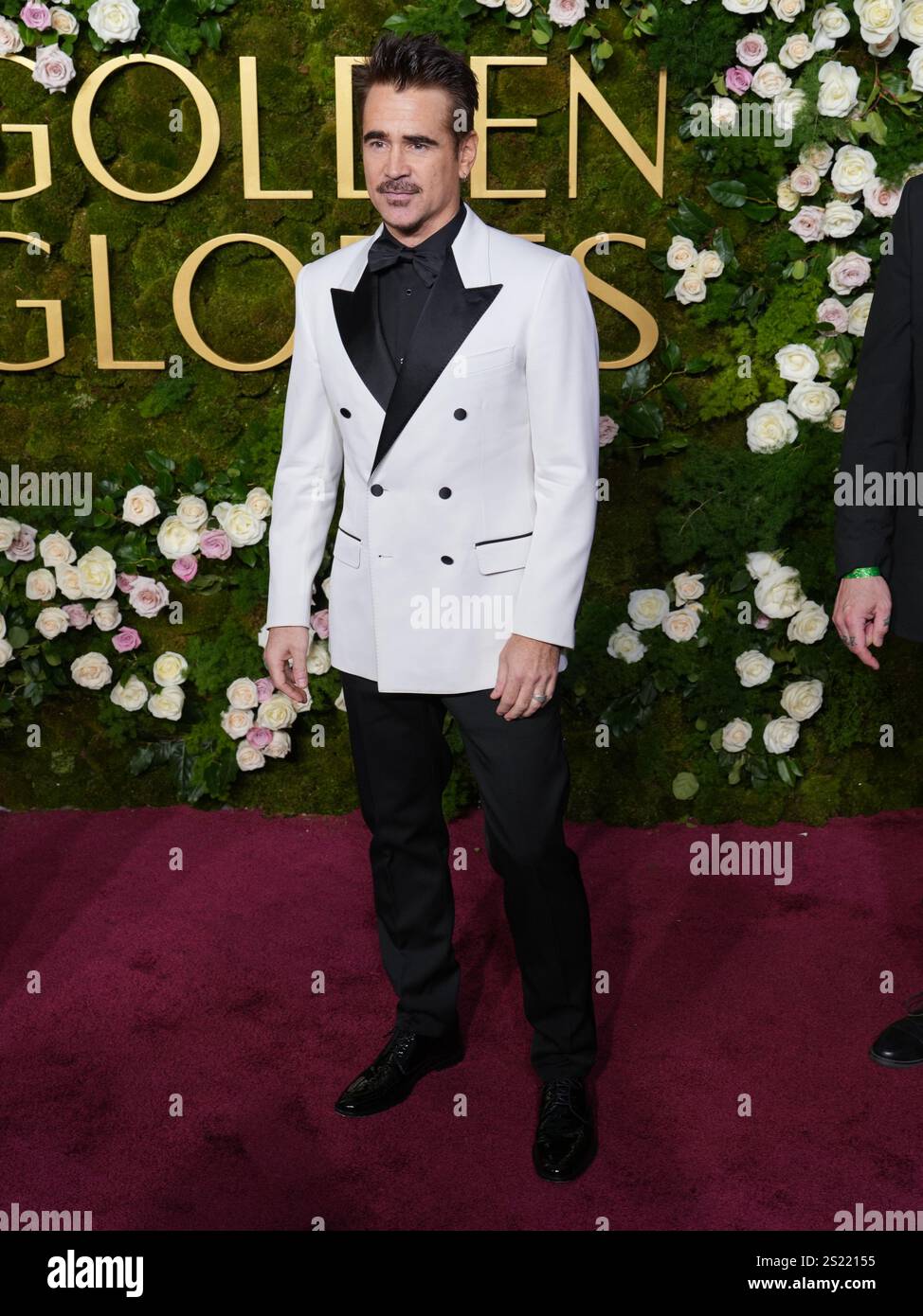 Los Angeles, USA. 05th Jan, 2025. Colin Farrell walking on the red ...
