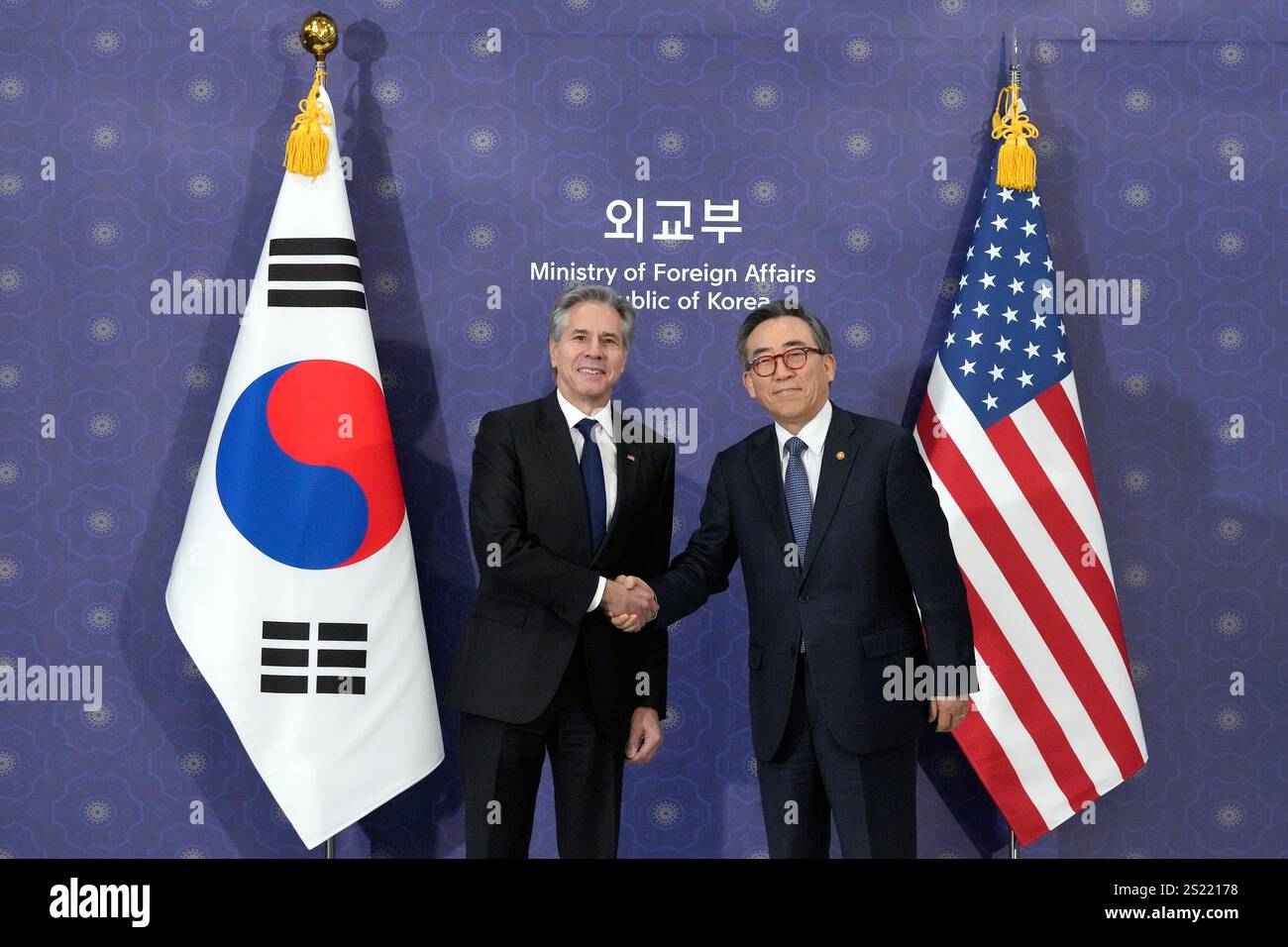 U.S. Secretary of State Antony Blinken, left, and South Korean Foreign ...