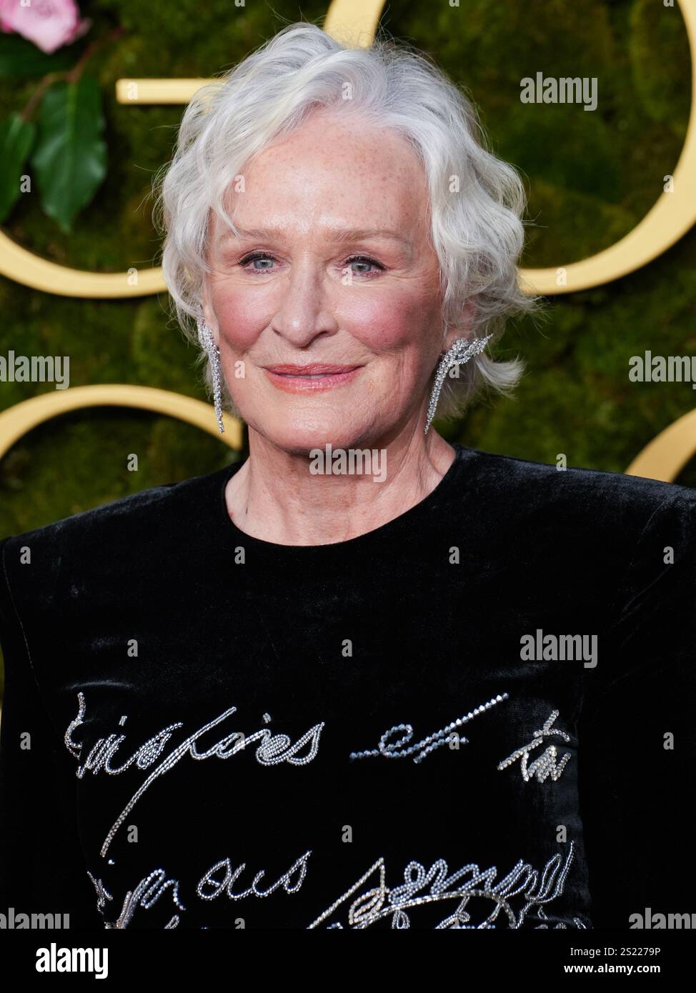 Los Angeles, USA. 05th Jan, 2025. Glenn Close walking on the red carpet ...