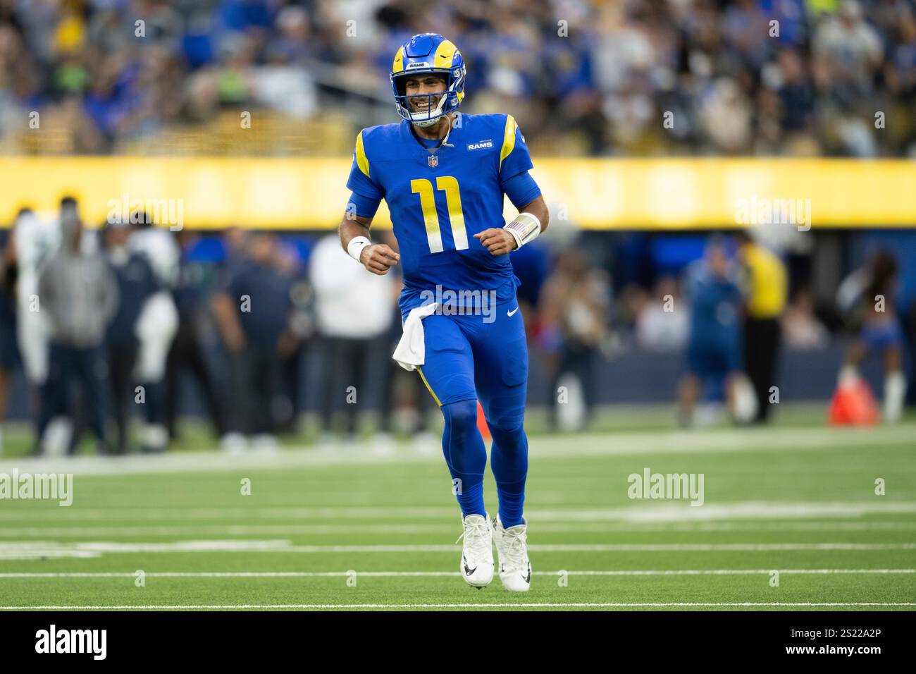 Los Angeles Rams quarterback Jimmy Garoppolo (11) reacts during an NFL ...
