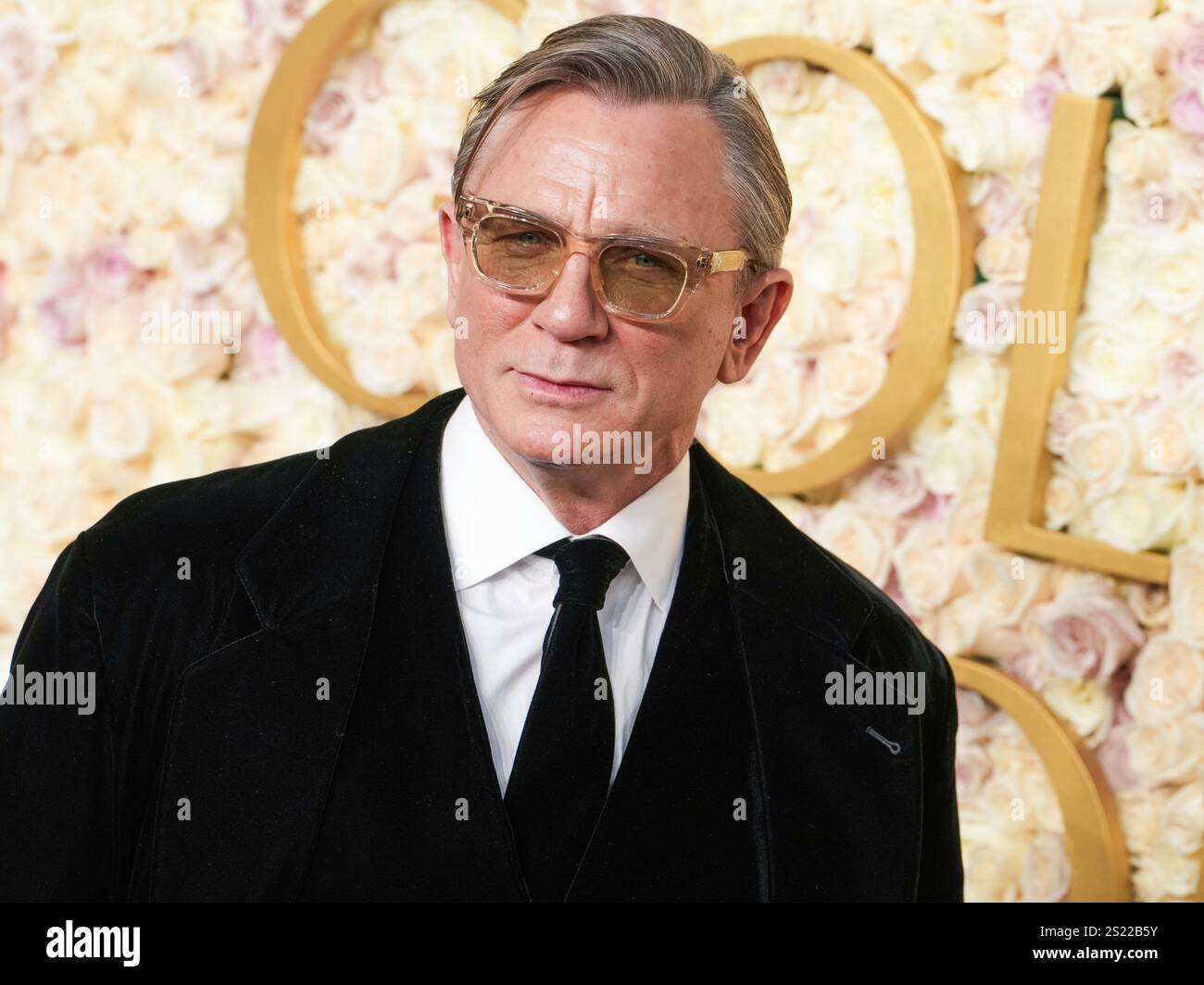 Los Angeles, USA. 05th Jan, 2025. Daniel Craig walking on the red ...