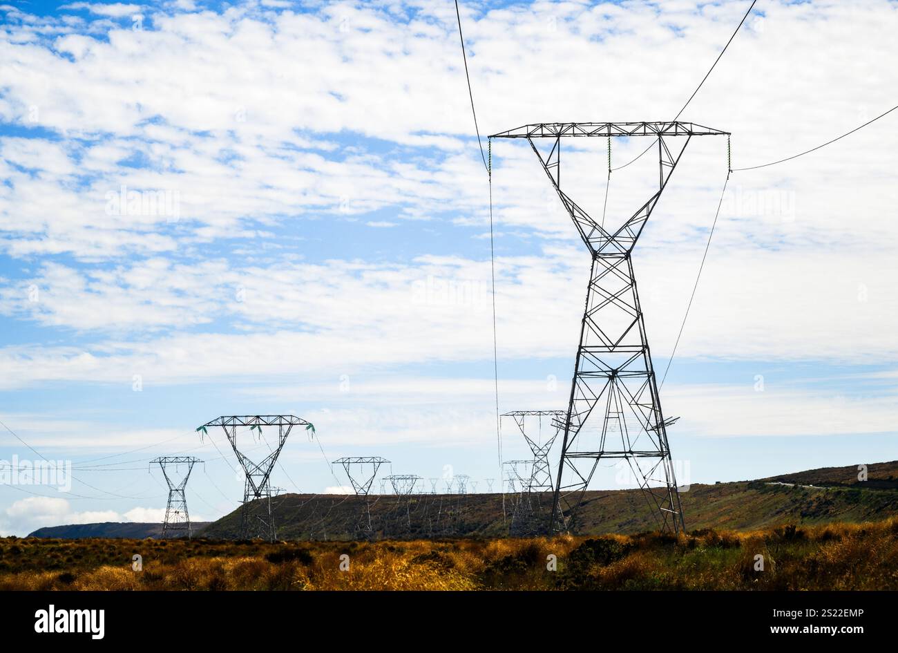 Giant power pylons and power lines along Desert Road, Tongariro ...