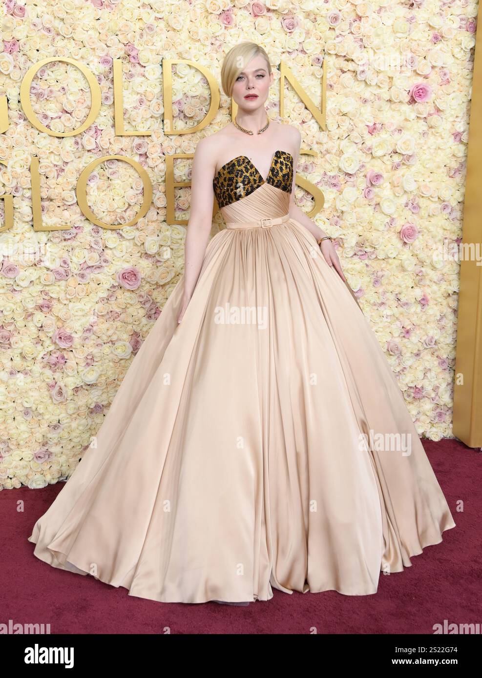 Beverly Hills, USA. 05th Jan, 2025. Elle Fanning arriving to the 82nd ...