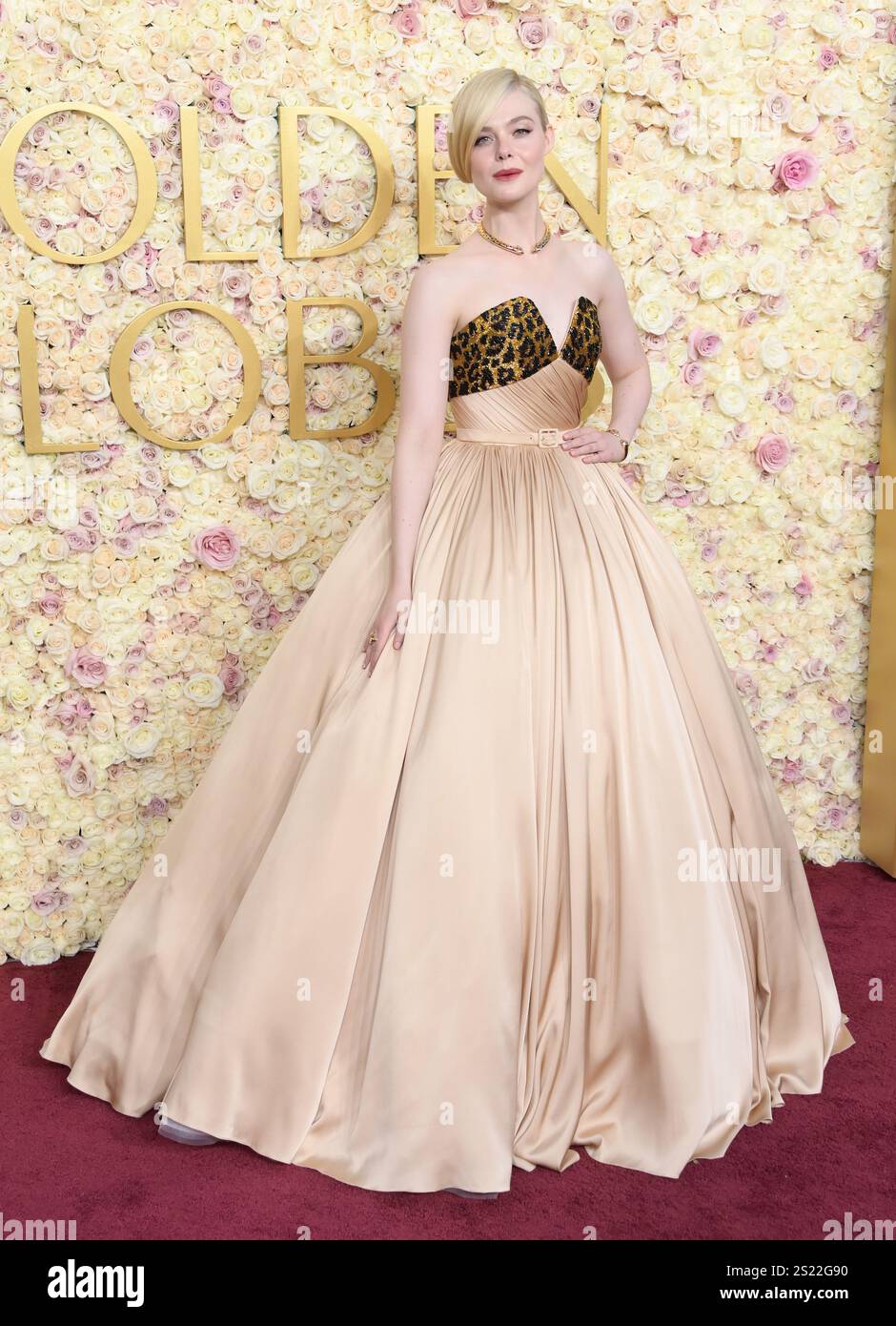 Beverly Hills, USA. 05th Jan, 2025. Elle Fanning arriving to the 82nd ...