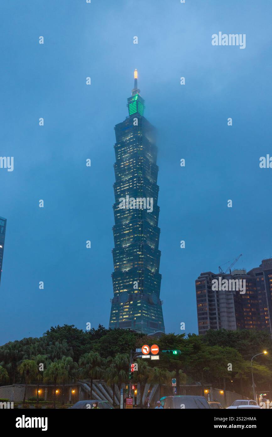 Taipei 101 with a postmodernist architectural style evokes traditional ...