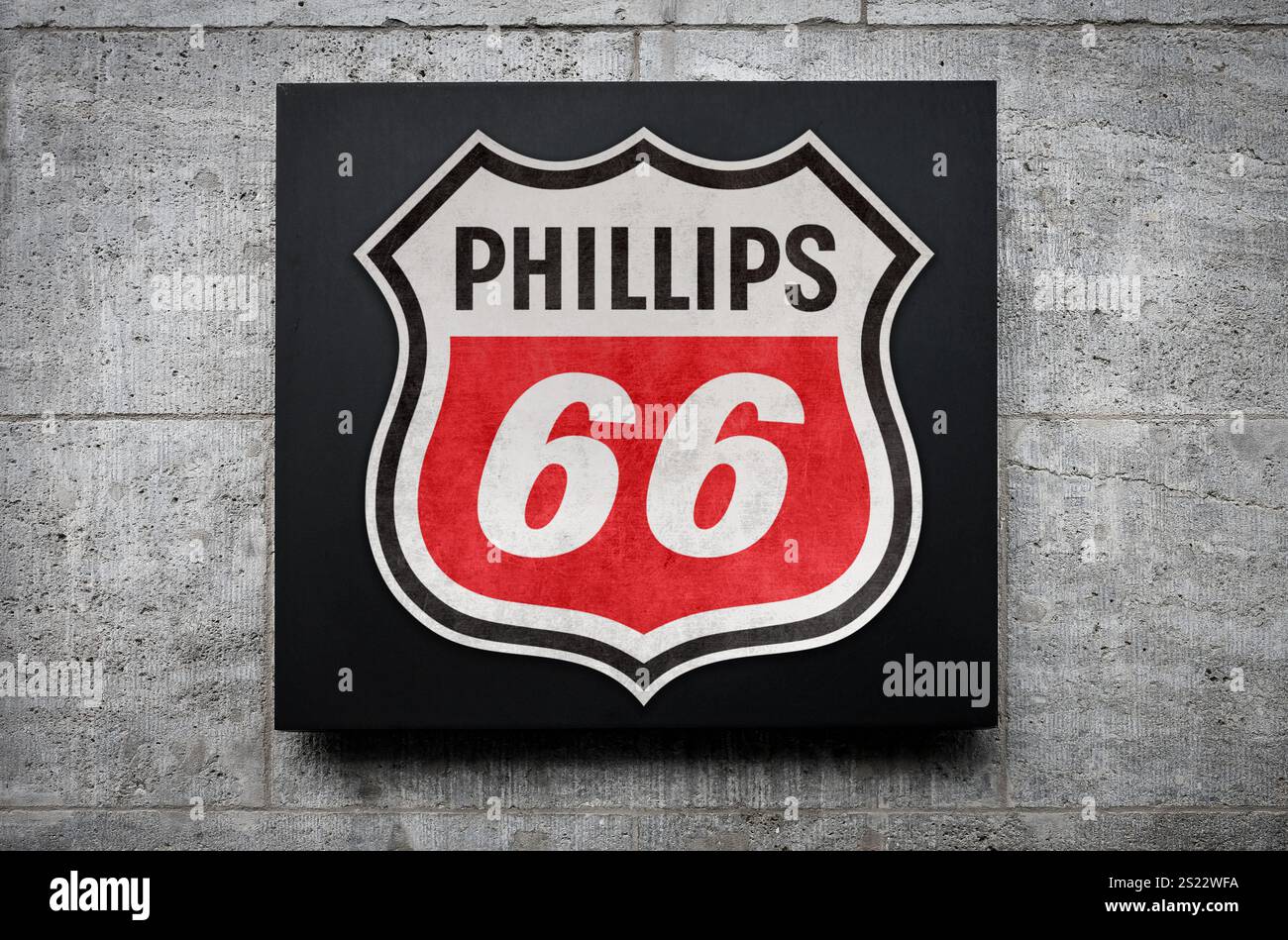 Phillips 66 refinery hi-res stock photography and images - Alamy