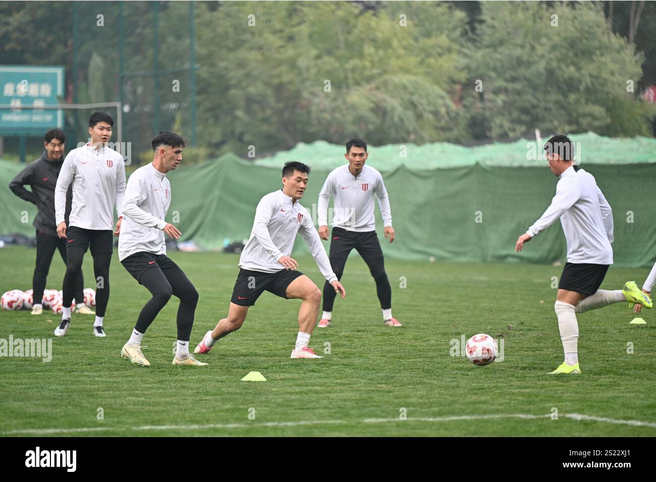 Players of Chengdu Rongcheng Football Club train for the new season in ...