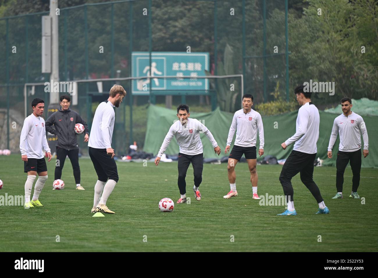 Players of Chengdu Rongcheng Football Club train for the new season in ...