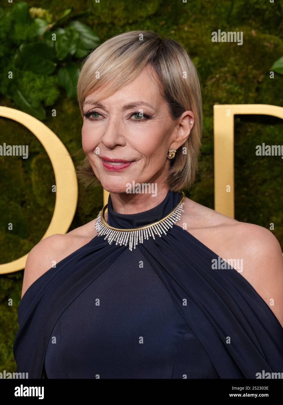 Los Angeles, USA. 05th Jan, 2025. Allison Janney walking on the red ...