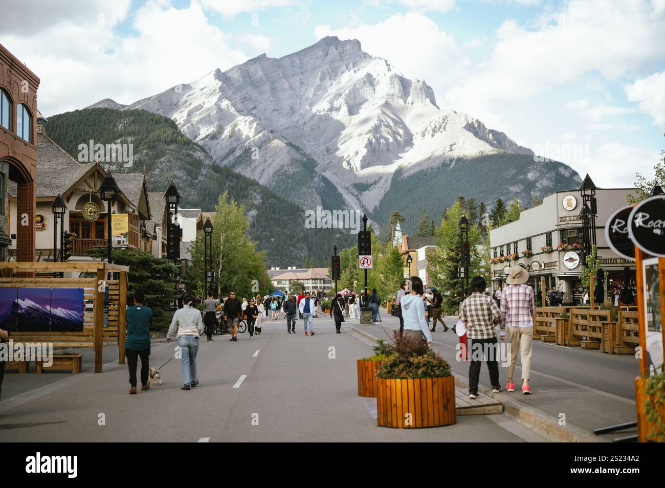 Banff, Alberta, Canada - August 25, 2024: Downtown Banff Avenue Stock ...