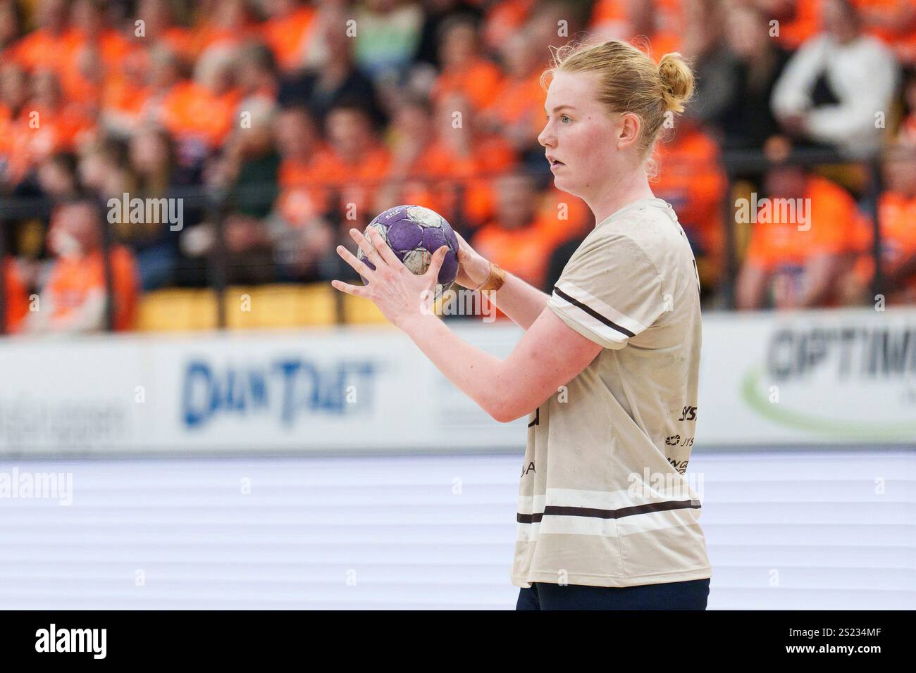 Odense, Denmark. 05th Jan, 2025. Katrine Jacobsen (4) of Aarhus ...