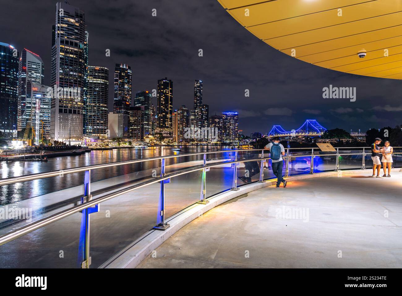 Brisbane, QLD, Australia - Jan 4, 2025: New Kangaroo Point Green bridge ...
