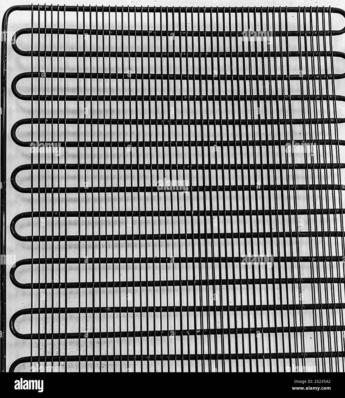 Metal Grid Structure: Refrigerator Back Perspective Stock Photo - Alamy