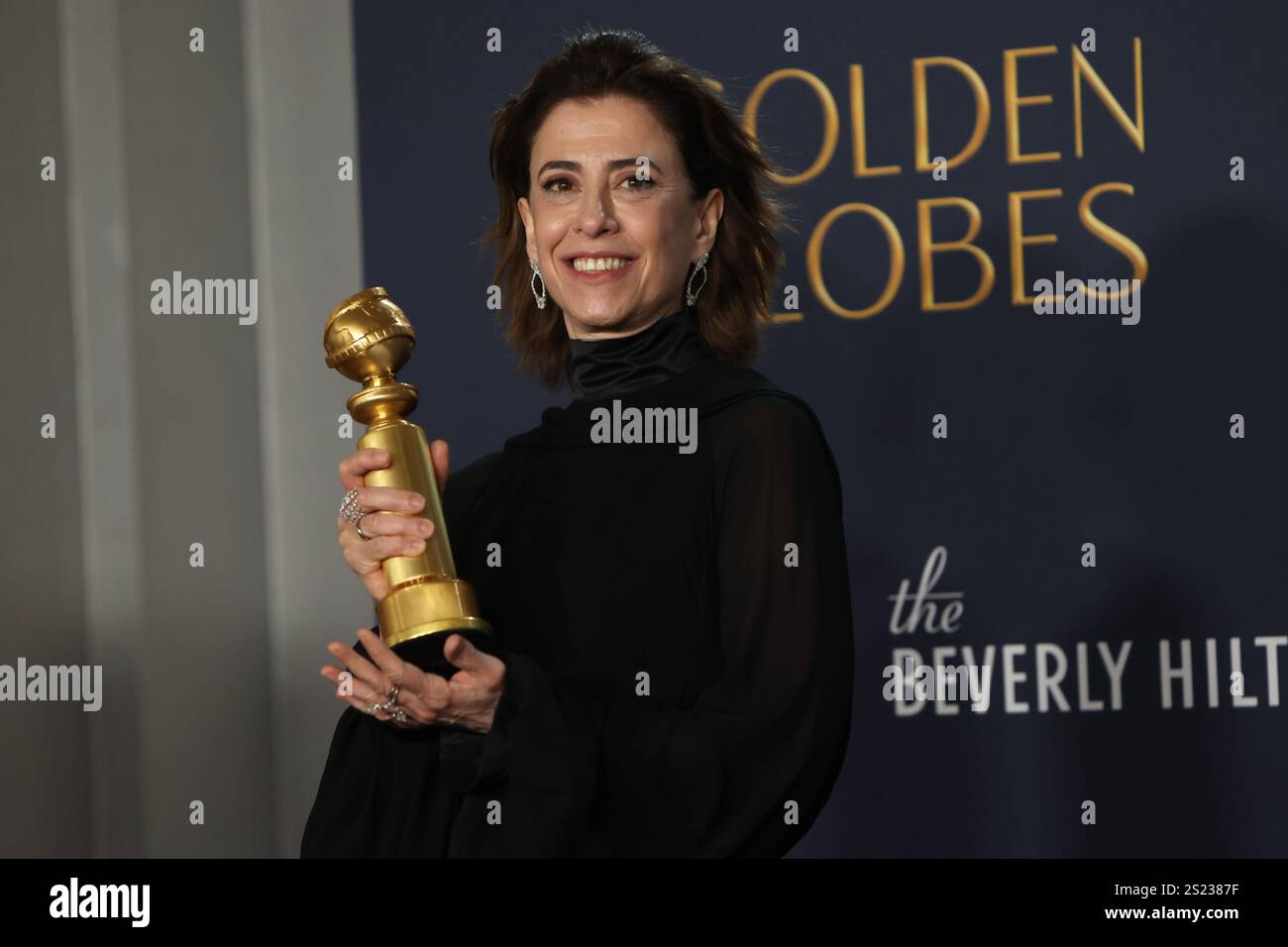 Fernanda Torres, winner of the Best Performance by a Female Actor in a ...
