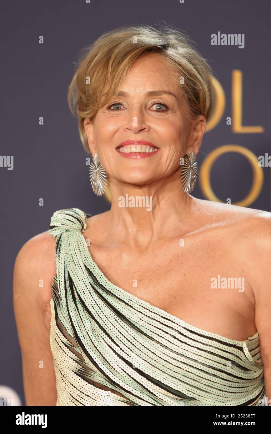 Beverly Hills, USA. 05th Jan, 2025. Sharon Stone poses in the press ...