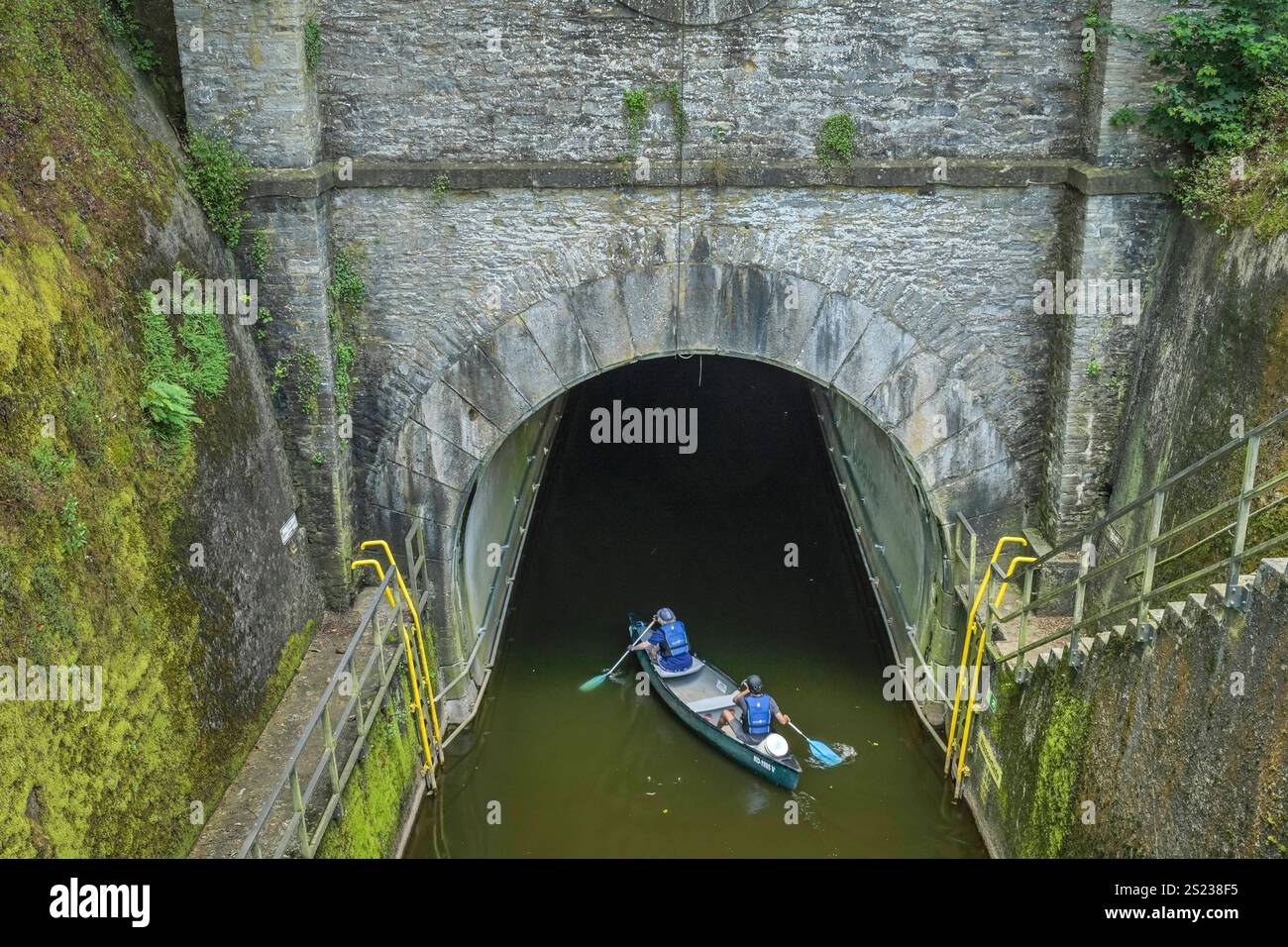 Schiffstunnel Weilburg, Fluß Lahn, Landkreis Limburg-Weilburg, Hessen ...