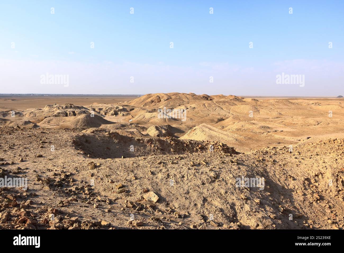 area of the excavation site in the Ancient City of Uruk, Iraq Stock ...