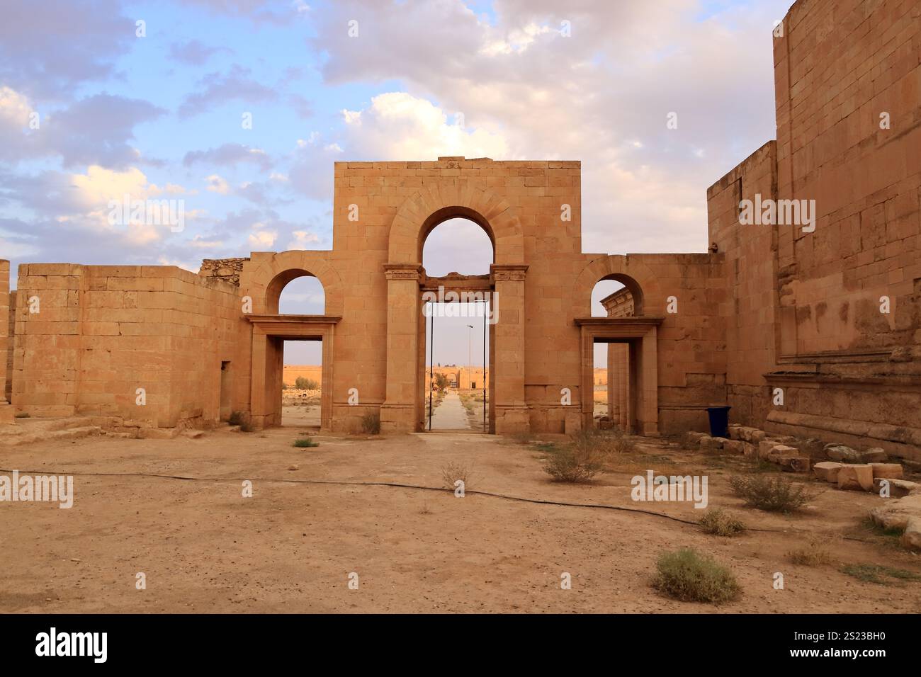 Hatra in Iraq, ancient city in Upper Mesopotamia located in present-day ...